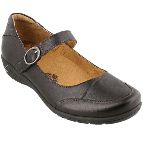 Taos Footwear | Shoes | New Taos Womens Uncommon Mary Jane Black Sample ...